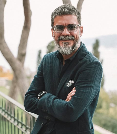 Ali Erhan Tamer - e-Varan